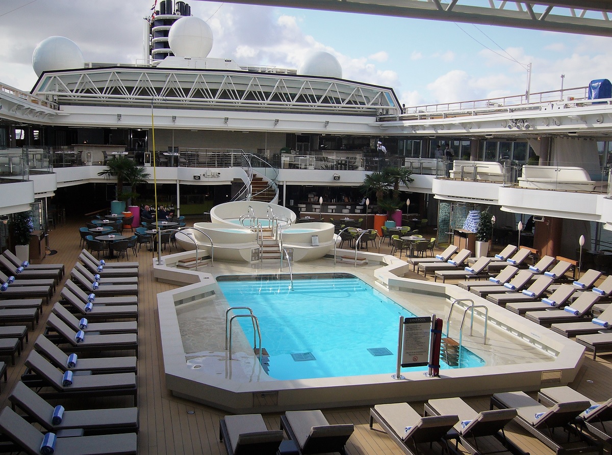 MS ROTTERDAM - Footprints